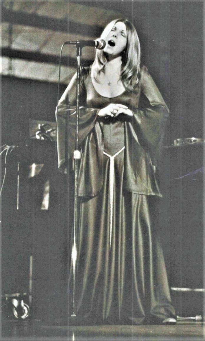 Interview: Annie Haslam (Renaissance) | Hit Channel