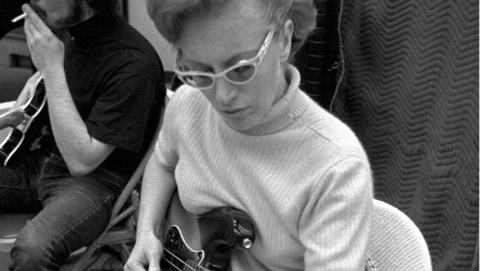 Interview: Carol Kaye (Frank Sinatra, Frank Zappa, The Beach Boys ...