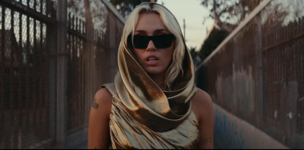 Miley Cyrus Premieres “Something Beautiful” At Exclusive TikTok Event ...