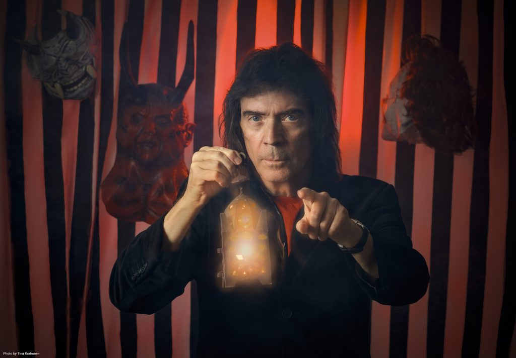 Interview: Steve Hackett (solo, Genesis) -2024 | Hit Channel