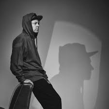 DJ Shadow Announces 'Endtroducing' 30th Anniversary Tour For 2026 | Hit ...